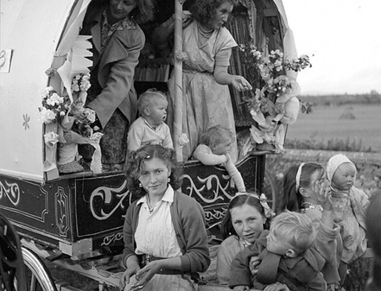 Teaching Gypsy Roma And Traveller History Historical Association Travellers Times